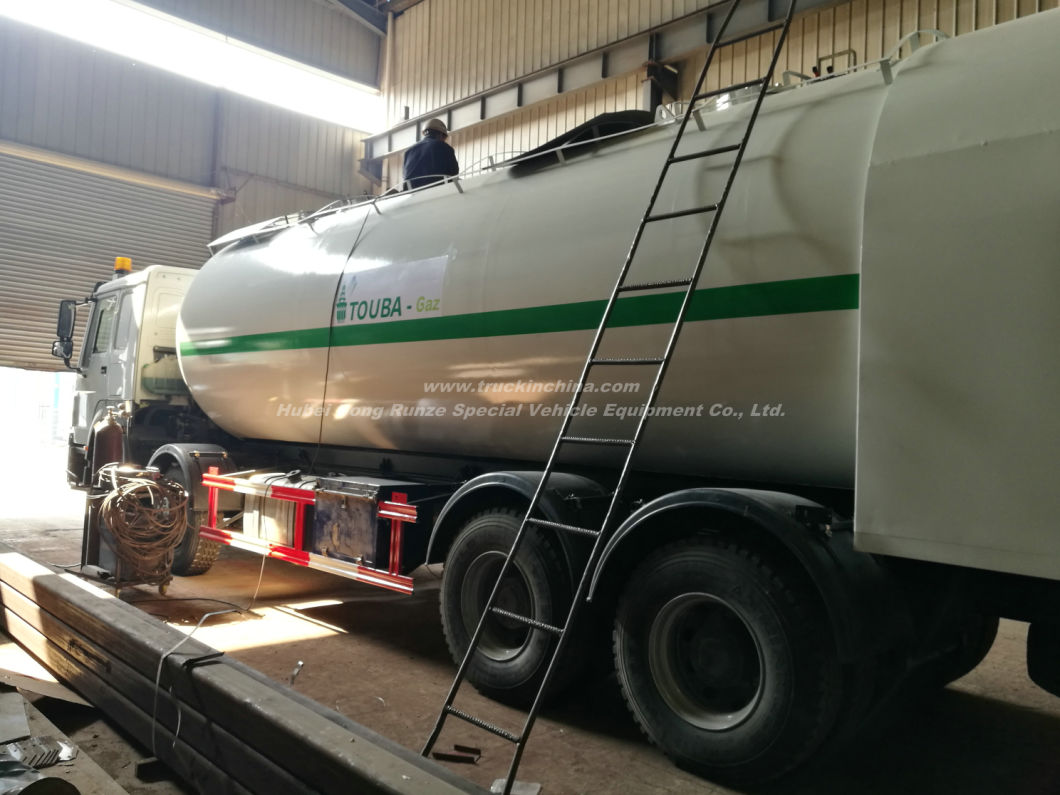 Wholesale LPG Bobtail Tanker Truck HOWO 12 Wheels Drive 30cbm Tank ...