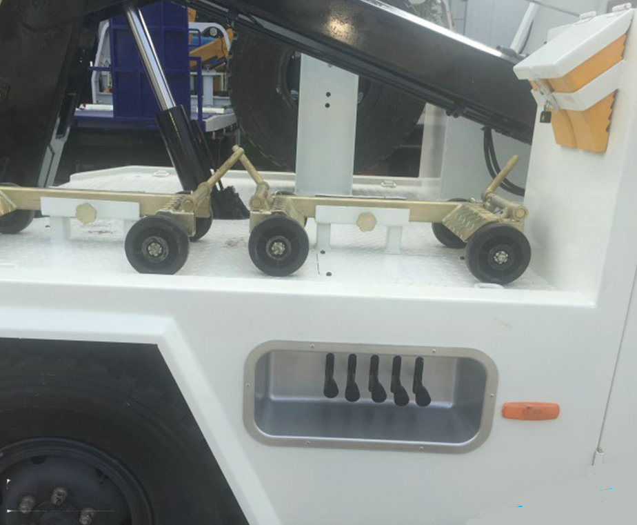 Iveco. Roll Back Flatbed Wrecker or Wheel Lift Wrecker with Broken Car ...